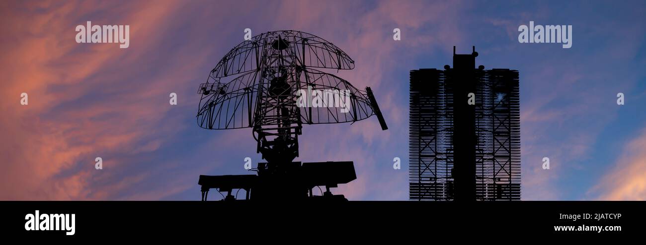 Radars de défense aérienne de systèmes antiaériens mobiles militaires ...
