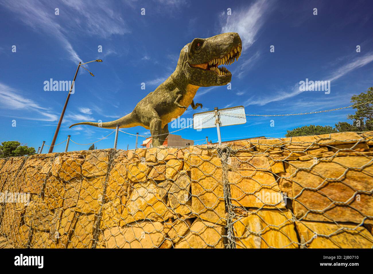 Une sculpture de dinosaures de Tyrannosaurus rex à Esqueda, au Mexique ...