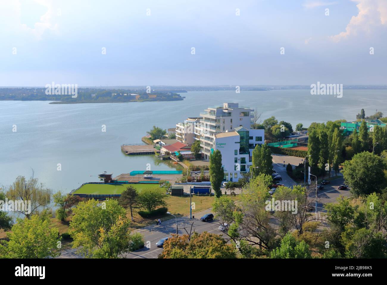 14 septembre 2021 - Constanta en Roumanie : paysage avec le boulevard ...