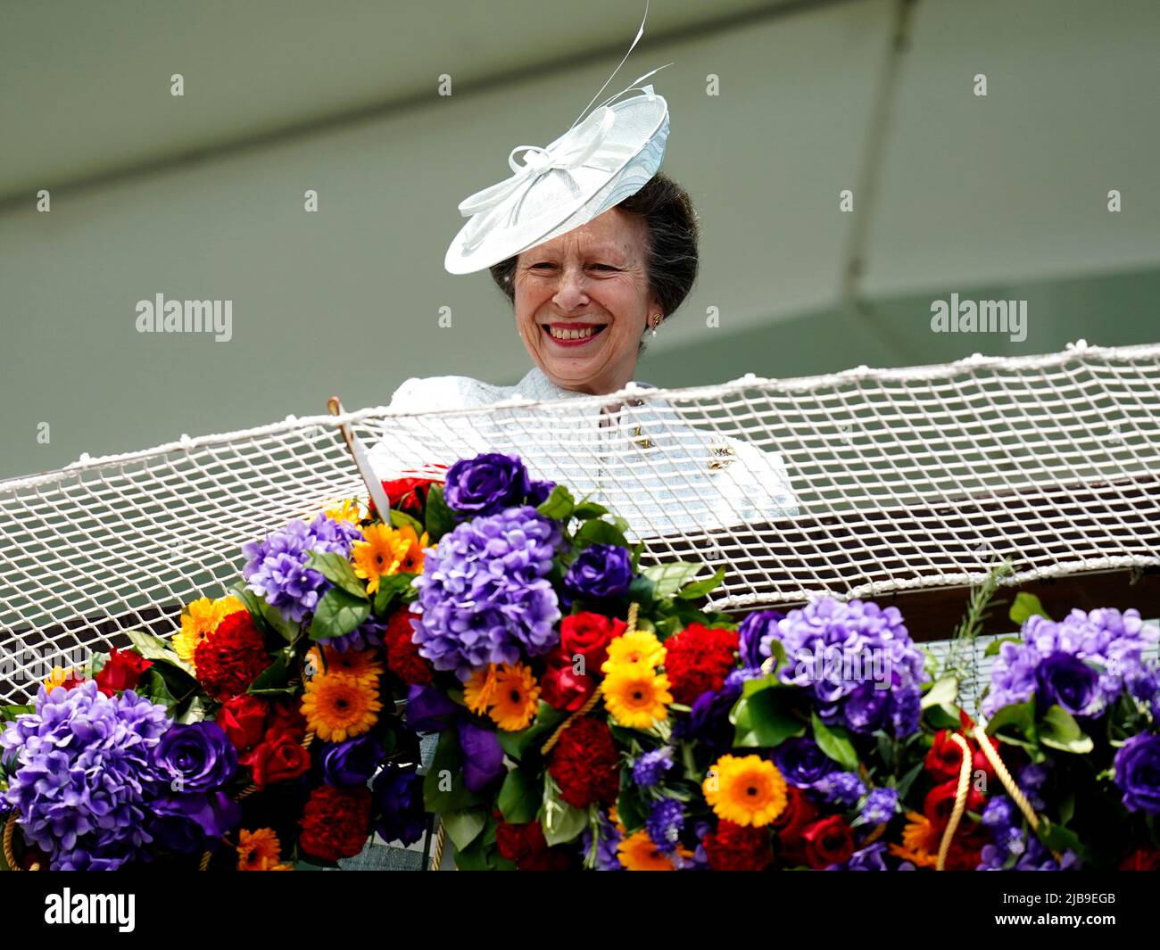 Le Princess Royal on Derby Day pendant le Cazoo Derby Festival 2022 à ...