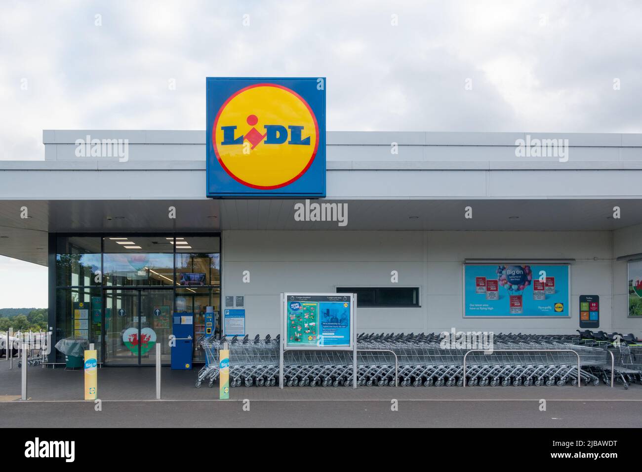 Lidl store front Banque de photographies et d’images à haute résolution ...