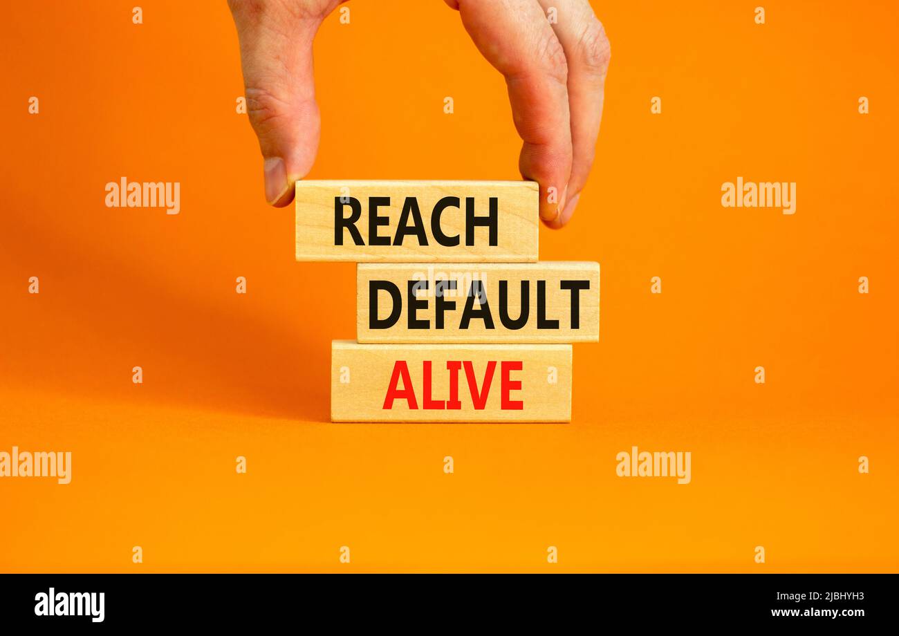 Atteindre le symbole actif par défaut. Concept mots atteindre défaut ...