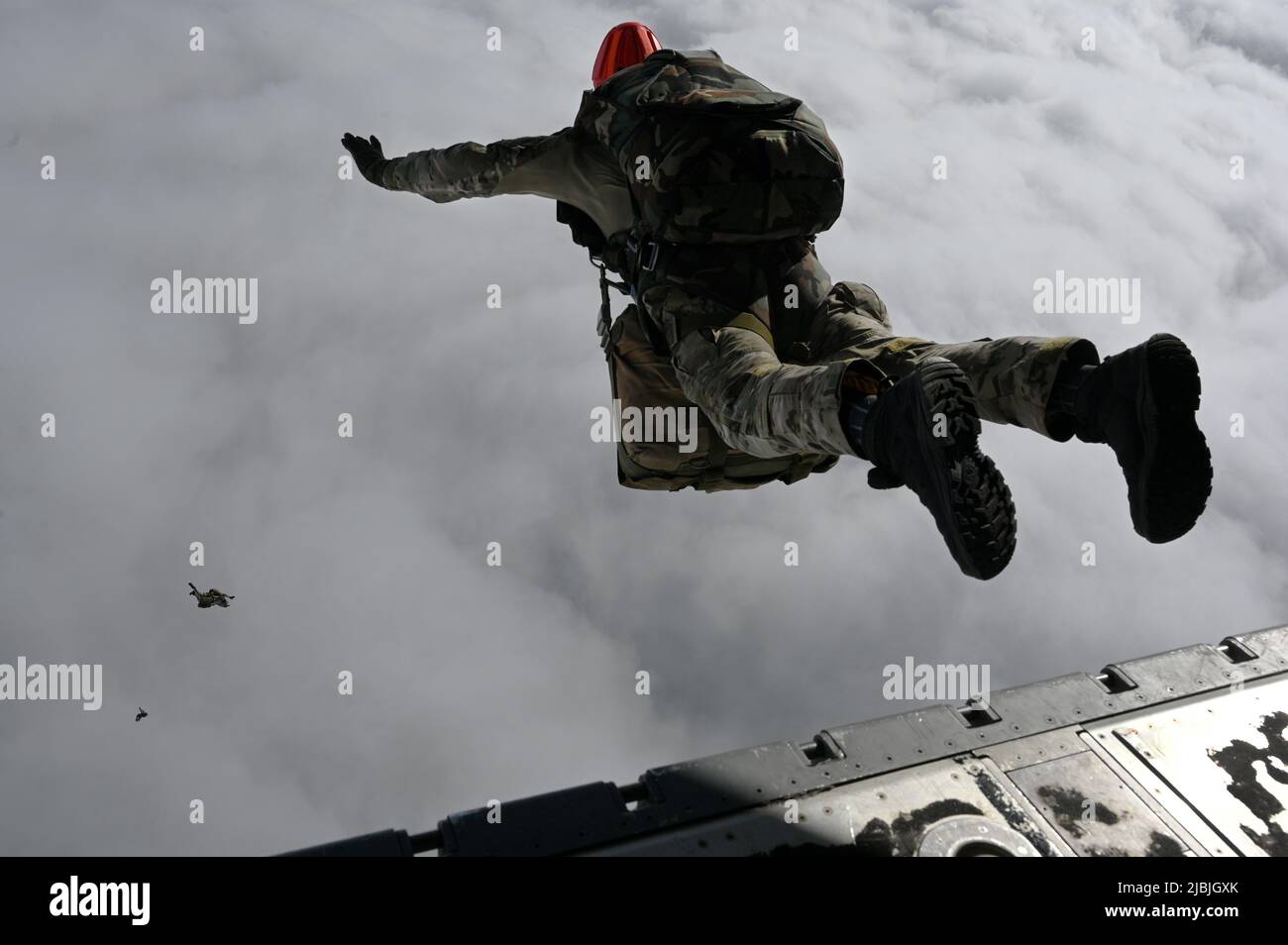 Les membres de l'Armée de l'Air et de l'espace (Force aérienne et ...