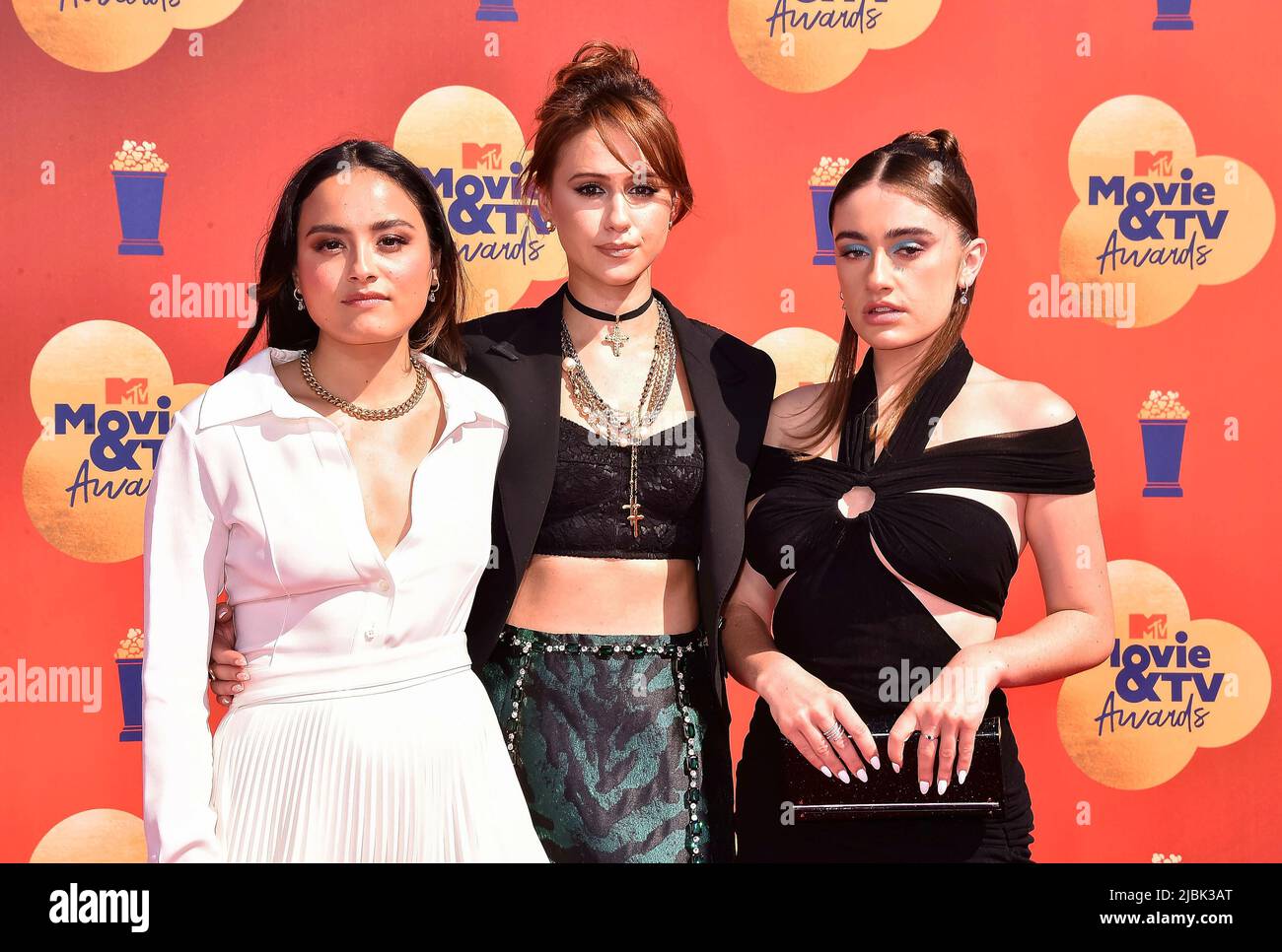 (l-r) Chase sui Wonders, Maria Bakalova et Rachel Sennett assistent aux ...
