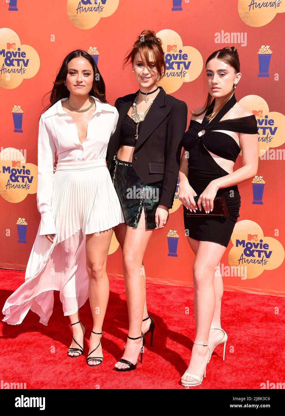 (l-r) Chase sui Wonders, Maria Bakalova et Rachel Sennett assistent aux ...