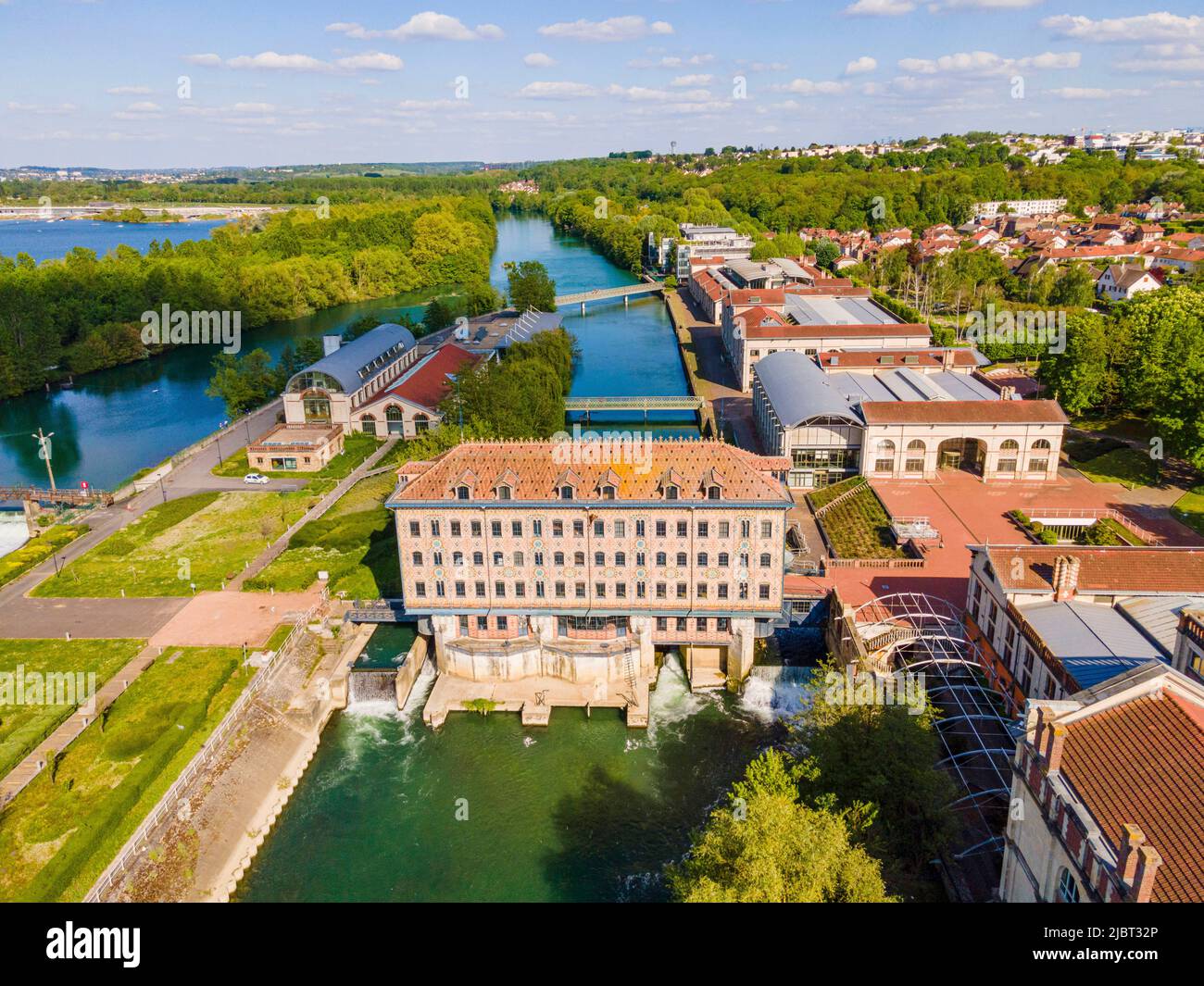 Menier noisiel Banque de photographies et d’images à haute résolution ...