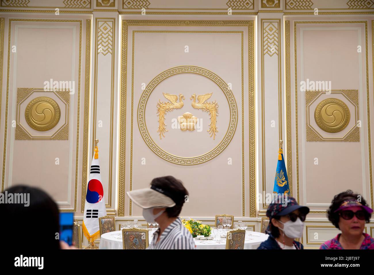 Séoul, Corée du Sud. 8th juin 2022. Les gens visitent le Yeongbin-Gwan ...
