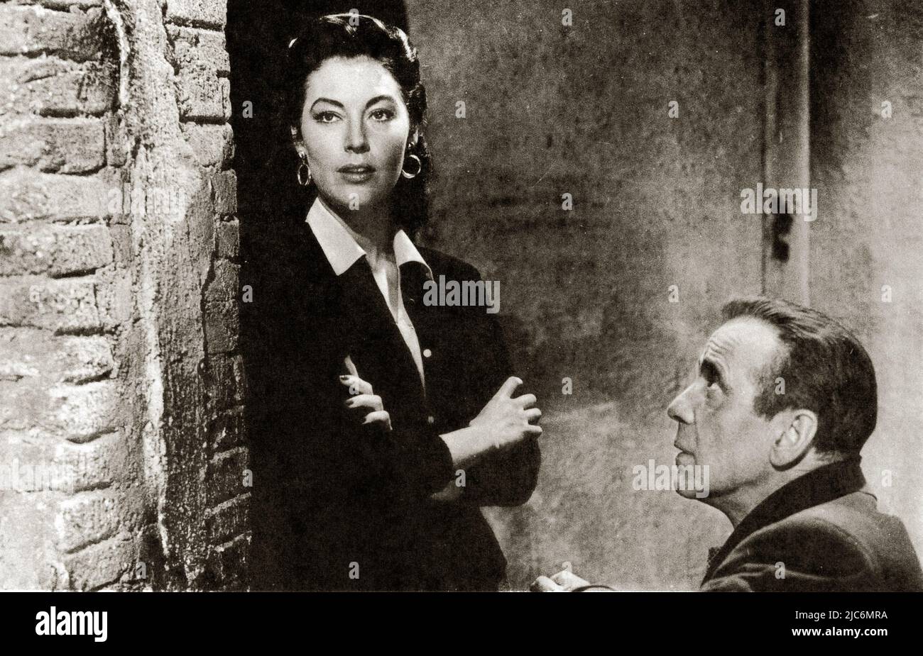 Lobby Card - Ava Gardner, Humphrey Bogart, 'The Barefoot Contessa ...