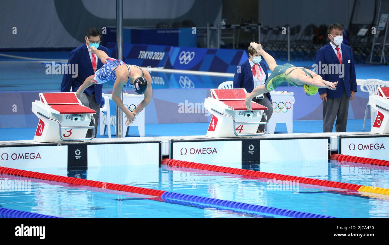 28th JUILLET 2021 - TOKYO, JAPON: Ariarne Titmus d'Australie (à droite ...