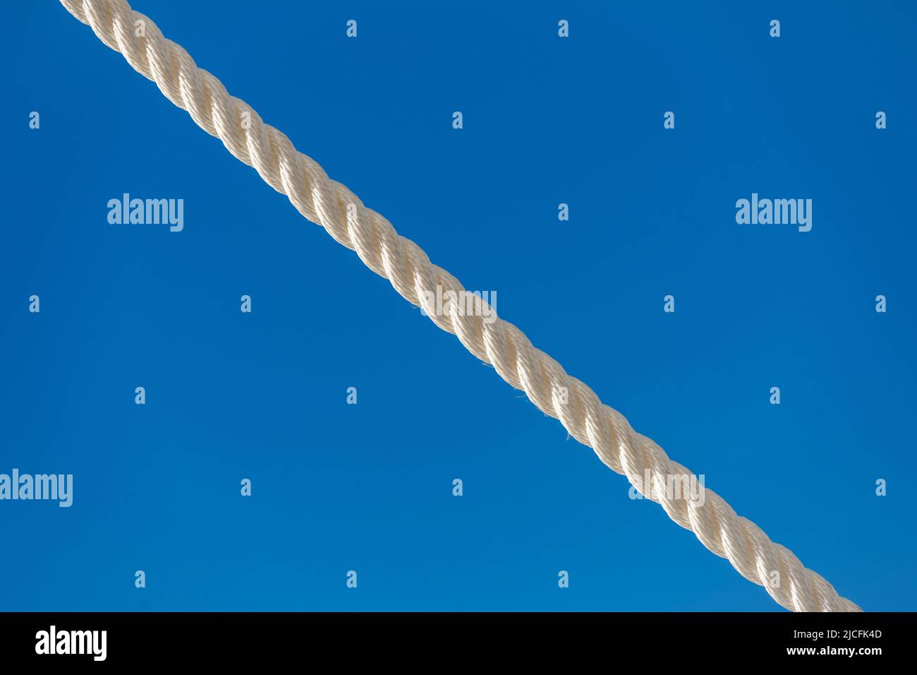 Corde tendue Banque de photographies et d’images à haute résolution - Alamy