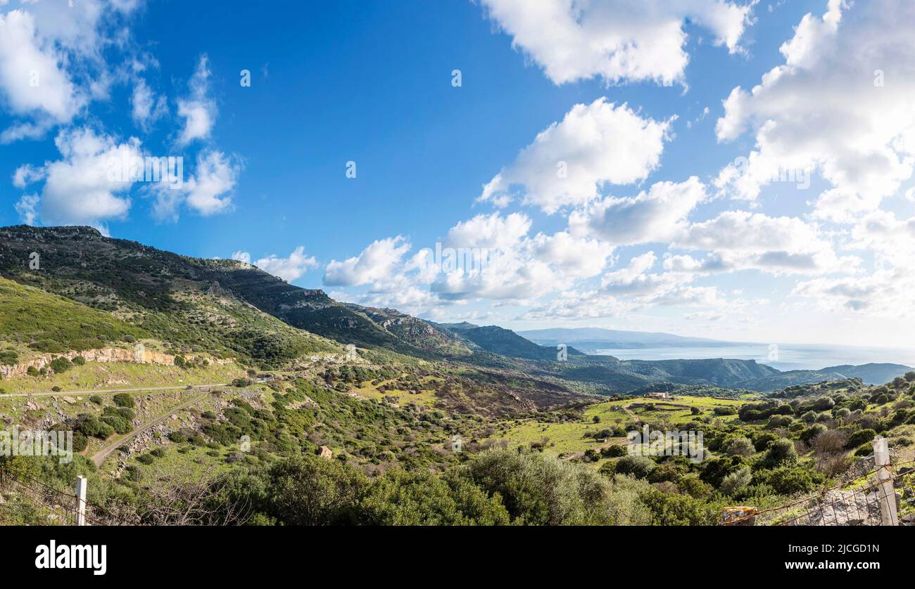 Vieux phare de la sardaigne Banque de photographies et d’images à haute résolution - Alamy