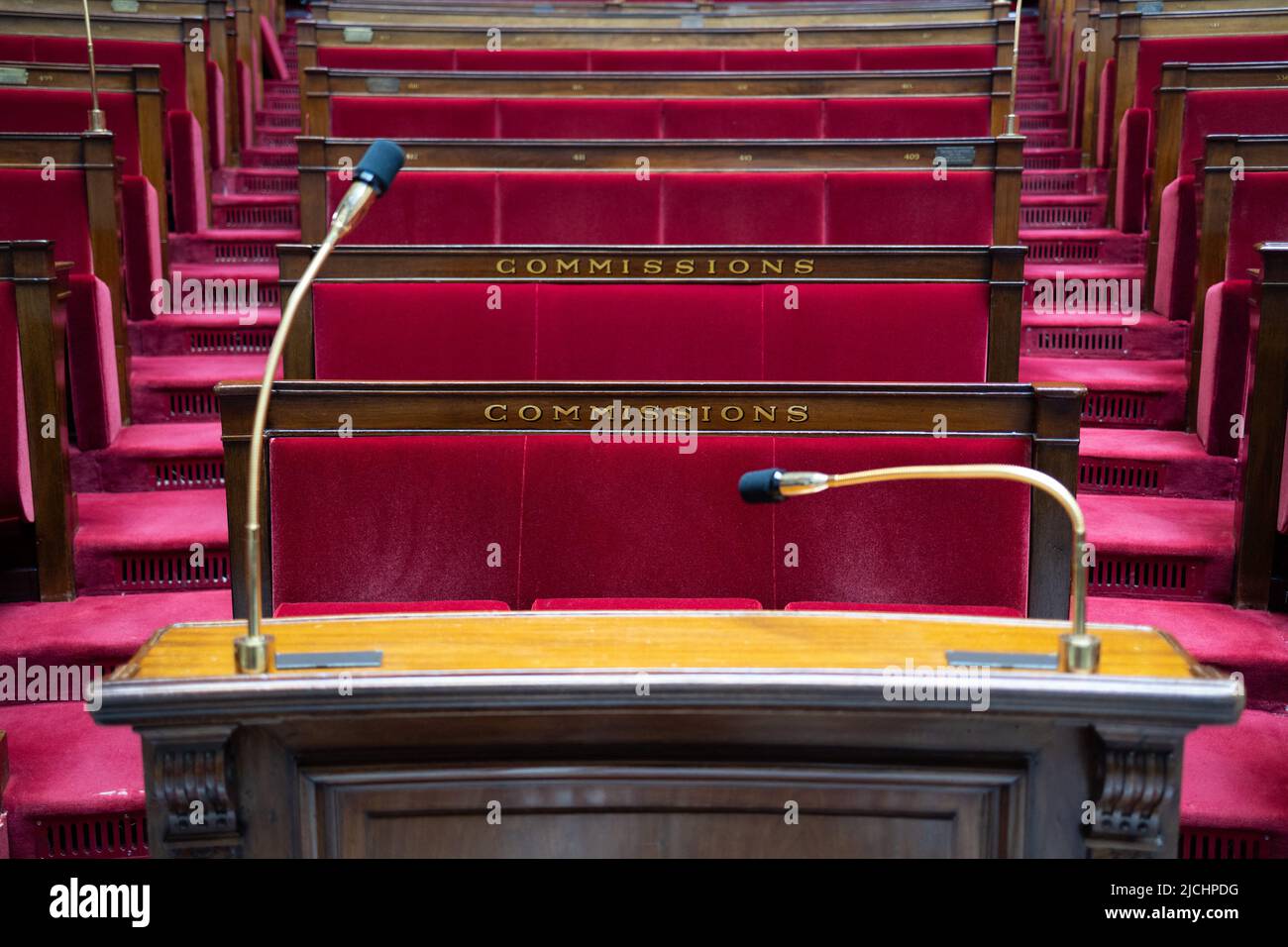 Paris hemicycle in the palais bourbon Banque de photographies et d’images à haute résolution - Alamy