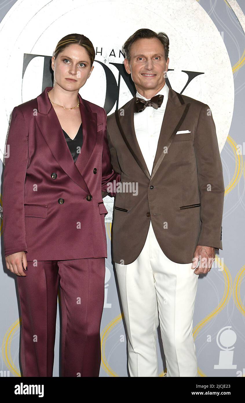 Tony goldwyn and jane musky Banque de photographies et d’images à haute ...