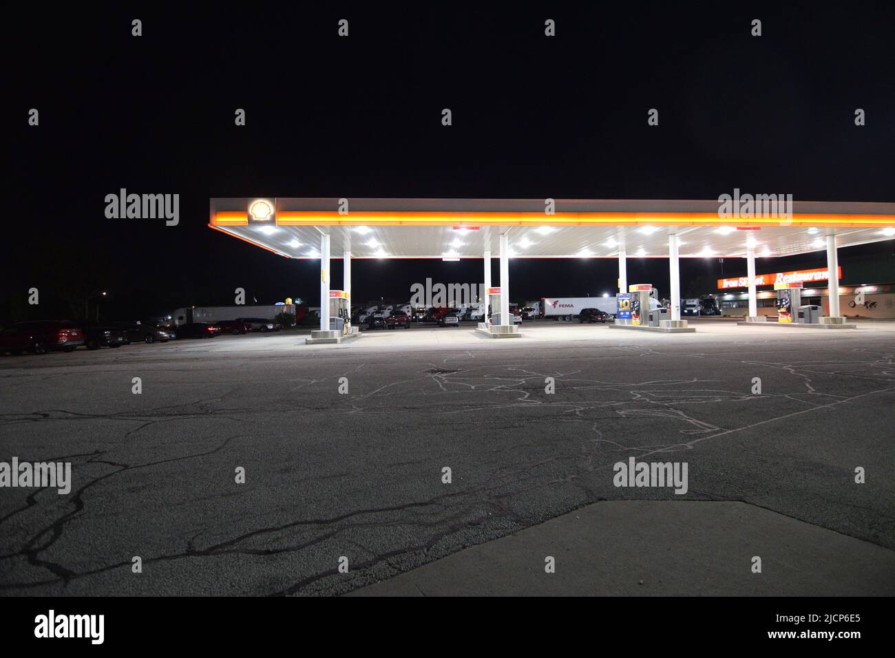 Gaz de marque shell Banque de photographies et d’images à haute ...