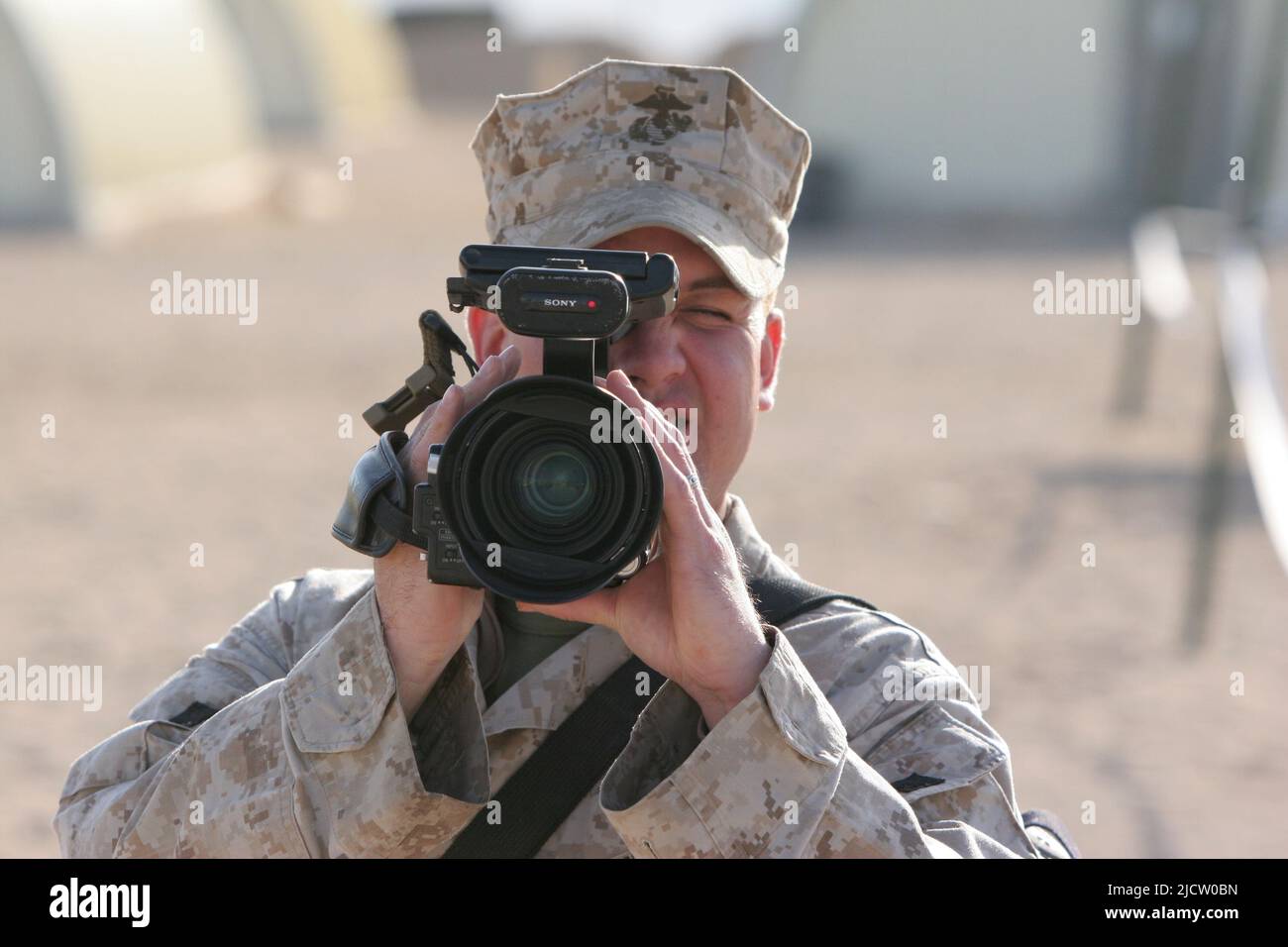 1st marine division combat camera Banque de photographies et d’images à ...