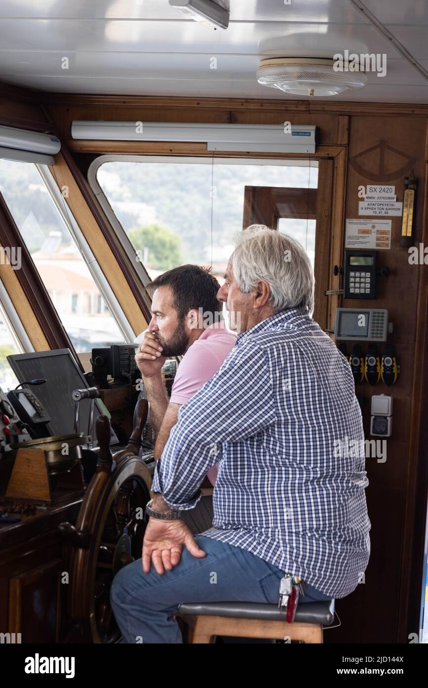 Capitaine de ferry Banque de photographies et d’images à haute ...