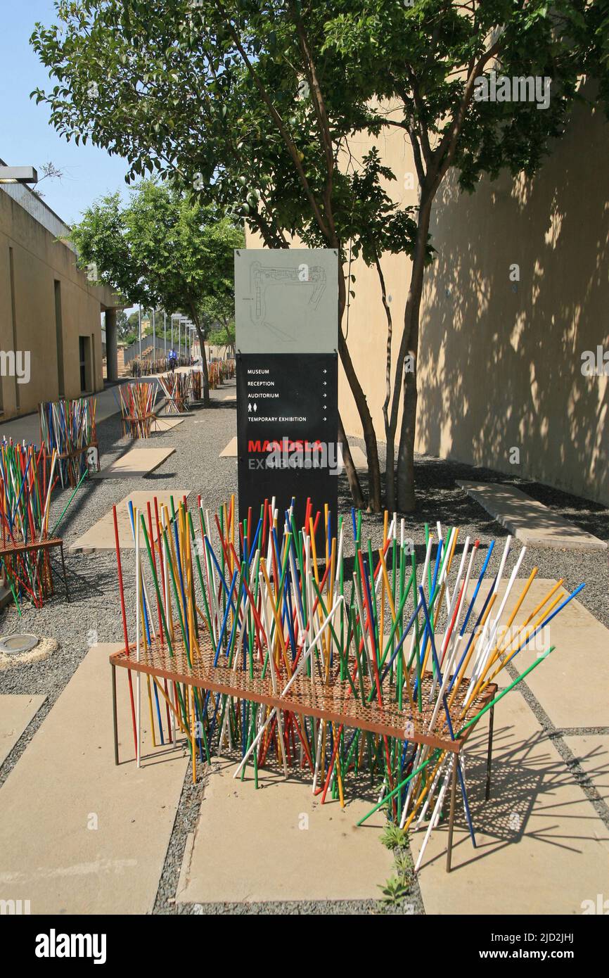 Présentation de la couleur pendant l'apartheid symboles colorés à l ...