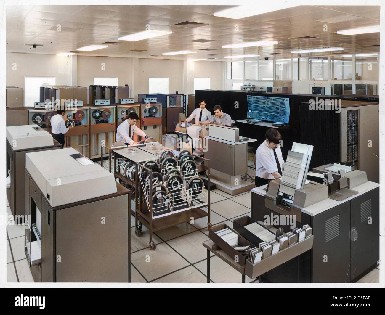 Ordinateur central ibm 360 Banque de photographies et d’images à haute ...