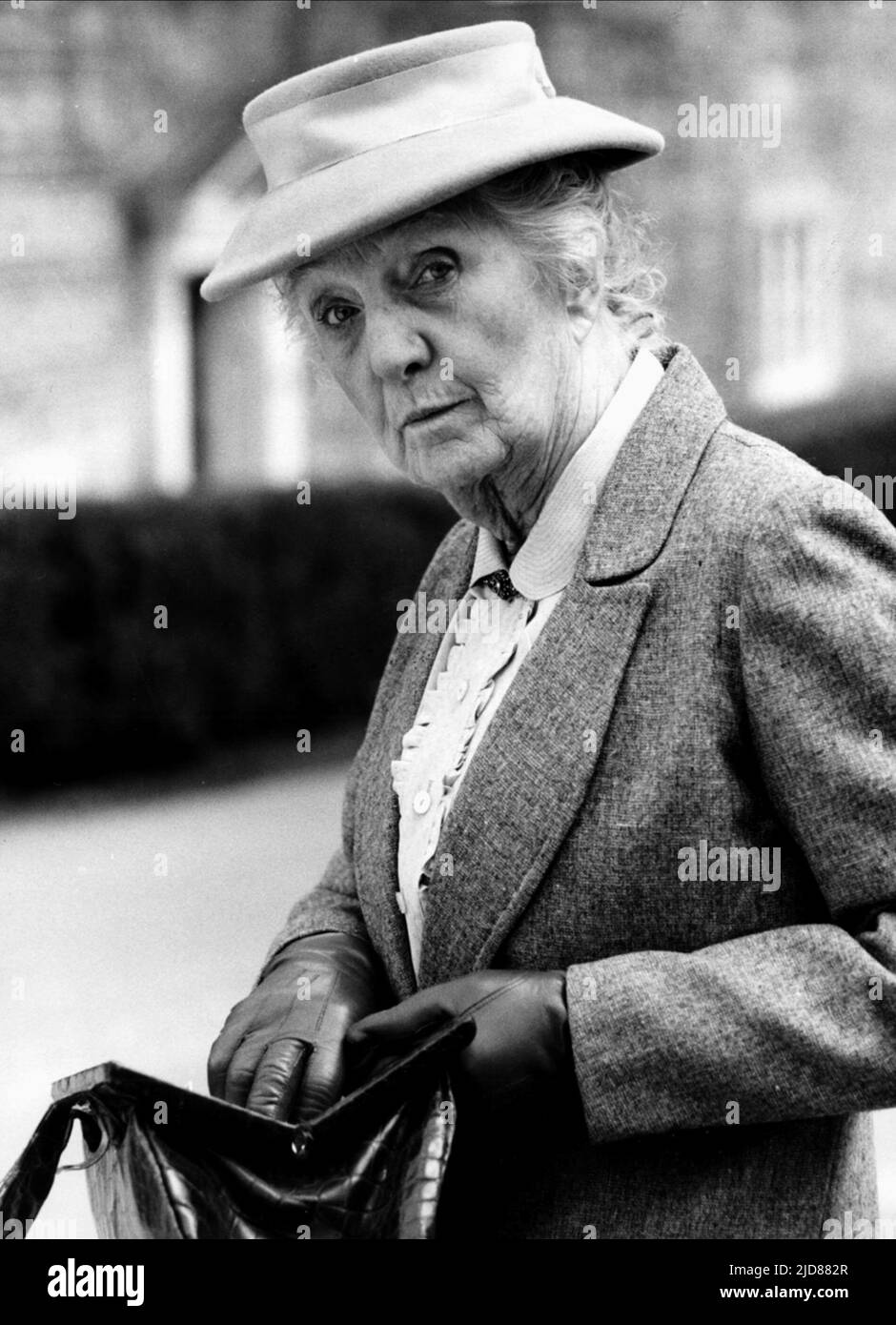 Miss marple joan hickson Banque de photographies et d’images à haute ...