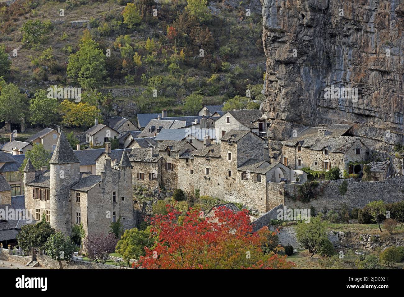 France, Lozère, la Malène village des Gorges du Tarn, vue dominante ...
