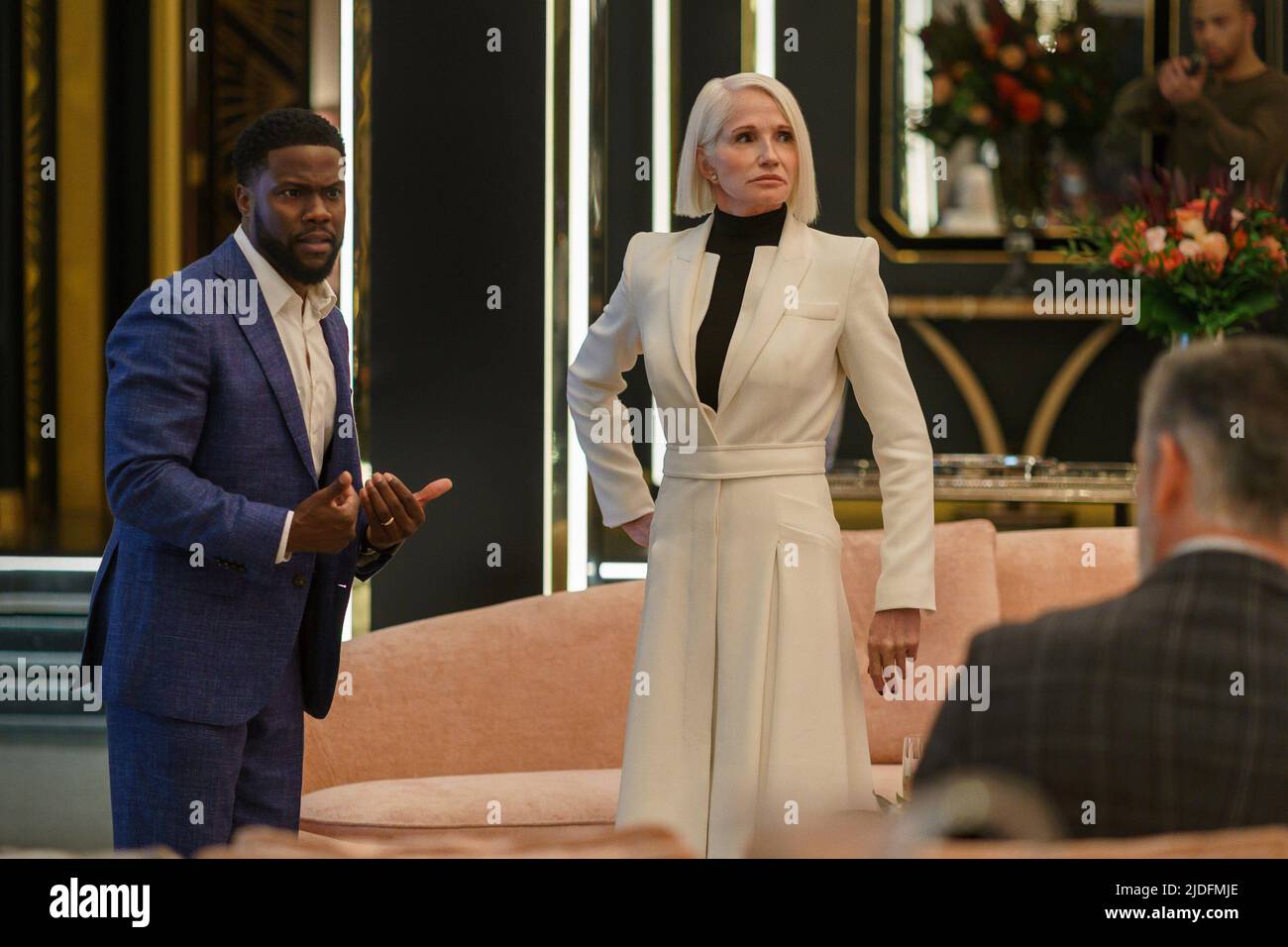 L'HOMME DE TORONTO, de gauche à droite : Kevin Hart, Ellen Barkin, 2022 ...
