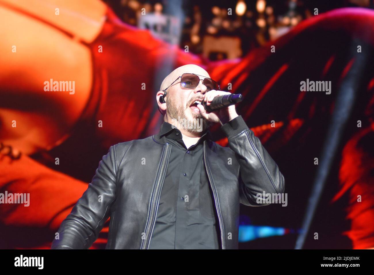 Pitbull concert ktuphoria 2022 Banque de photographies et d’images à ...