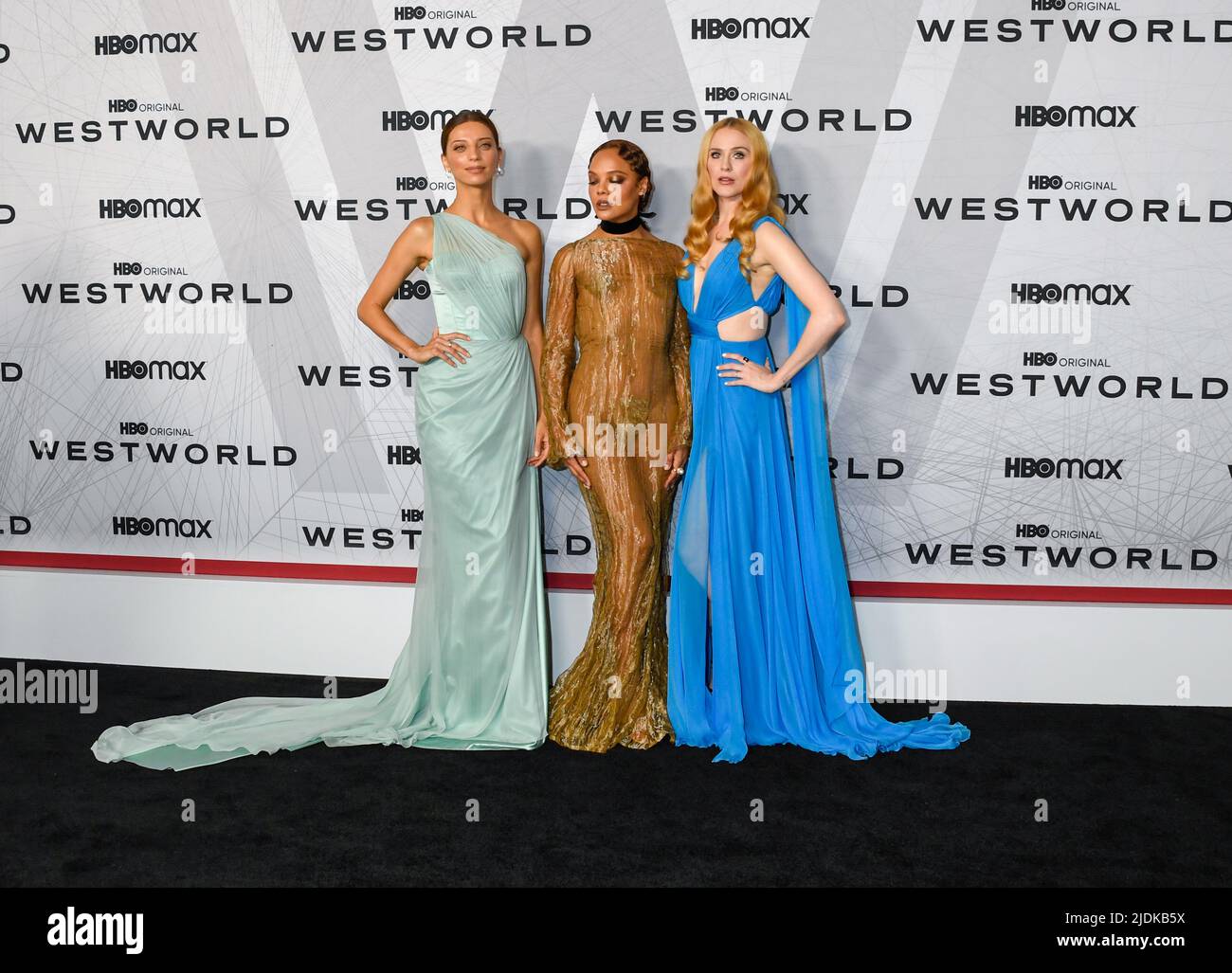Angela Sarafyan, Tesse Thompson, Evan Rachel Wood participe à la ...