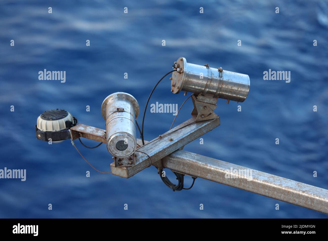 Caméra de sécurité CCTV installée dans la carte du navire pour la ...