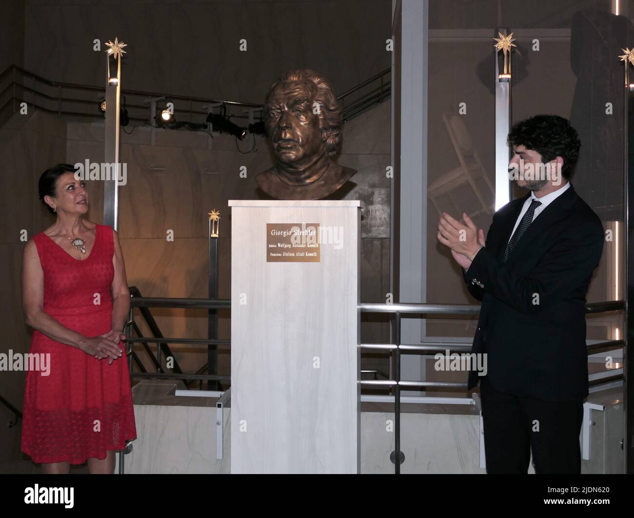 Milan, Italie foyer du Théâtre Strehler à Largo Greppi, a présenté la ...