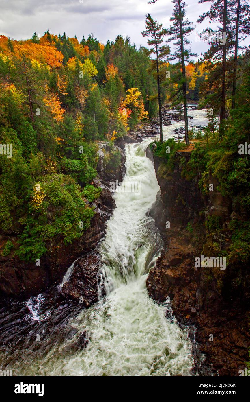 Rawdon dorwin waterfalls Banque de photographies et d images a haute resolution Alamy