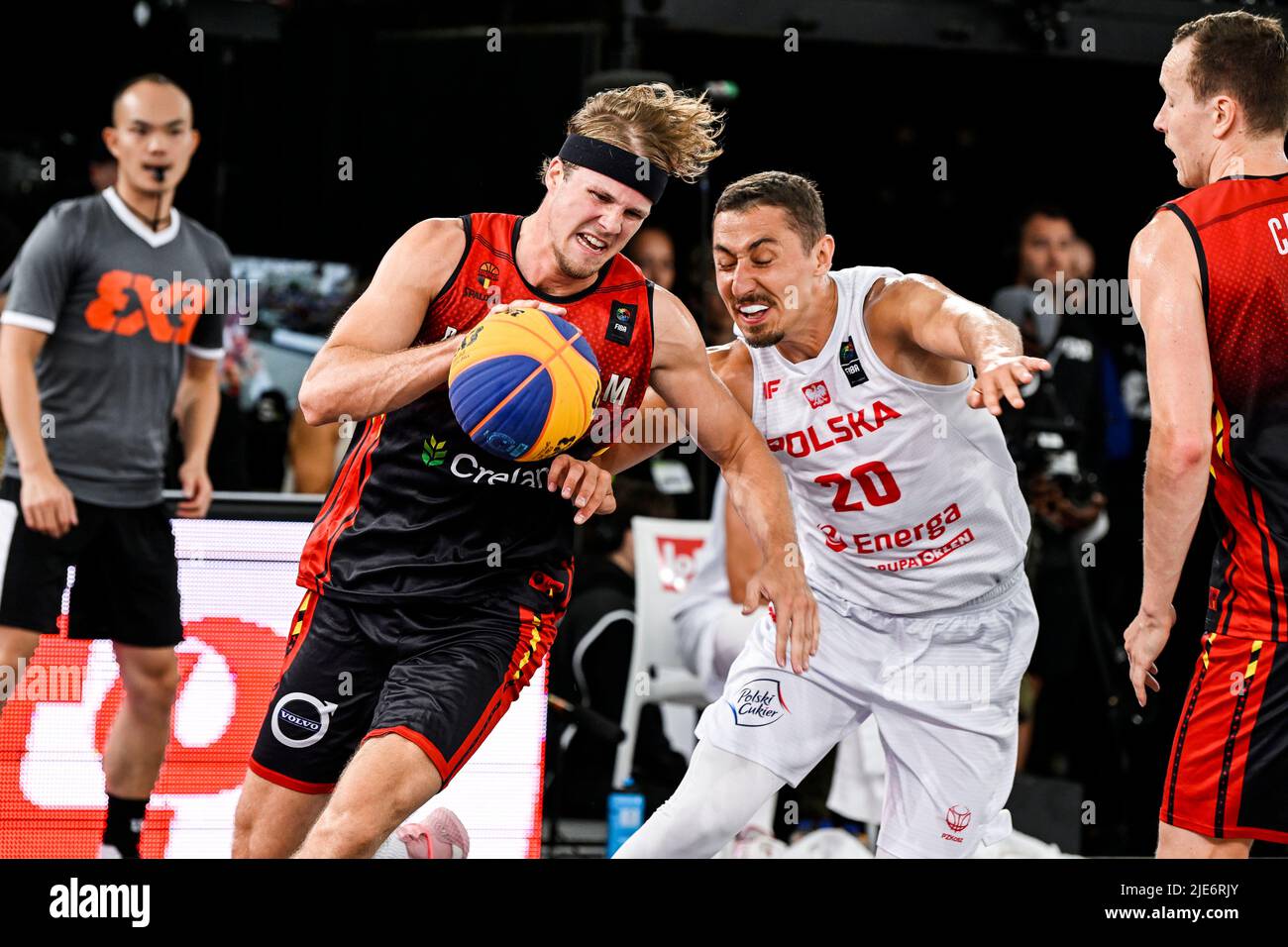 Thibaut Vervoort en Belgique et Lukasz Diduszko en Pologne ...