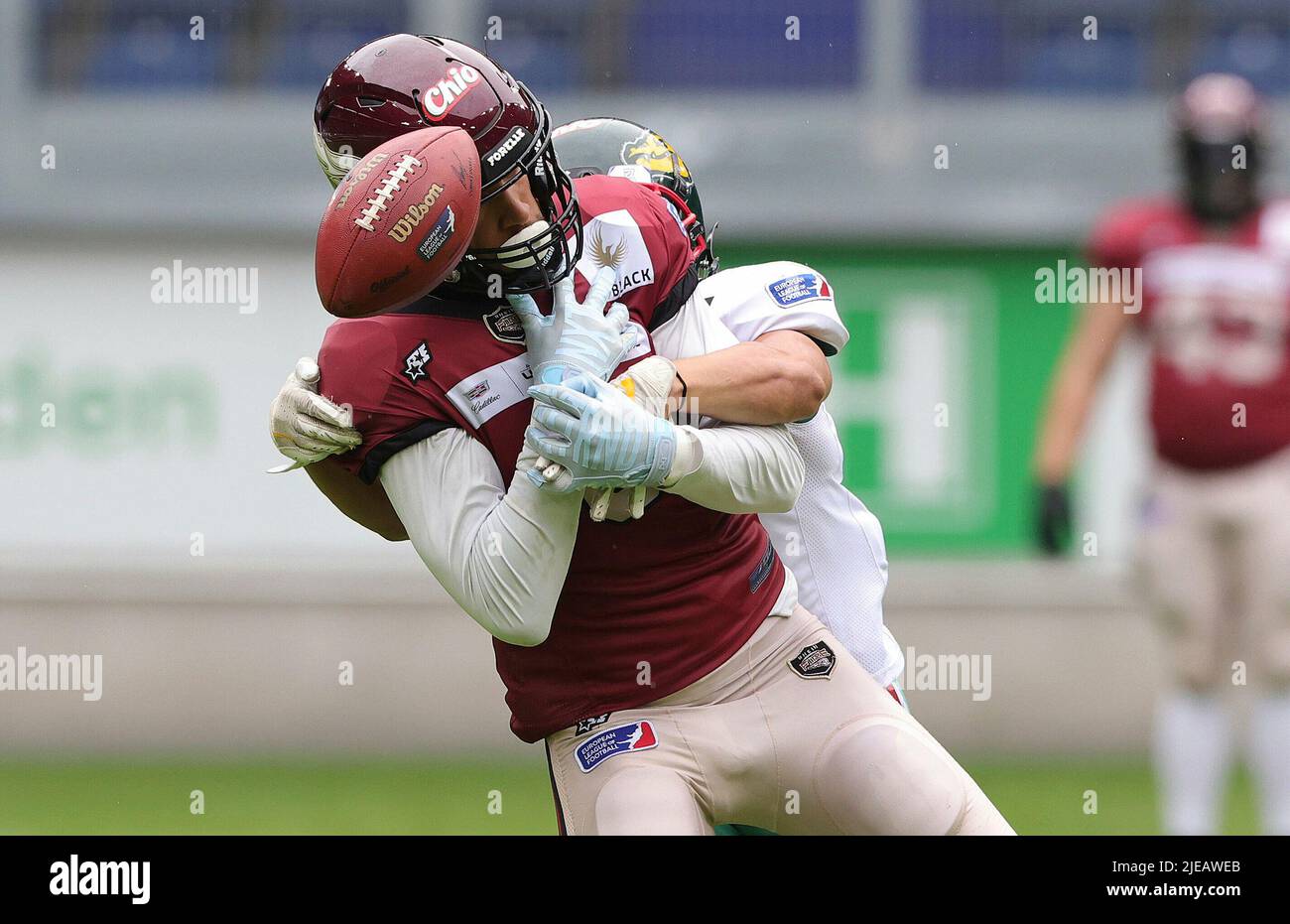 Rhein feu dusseldorf barcelone dragons Banque de photographies et d ...