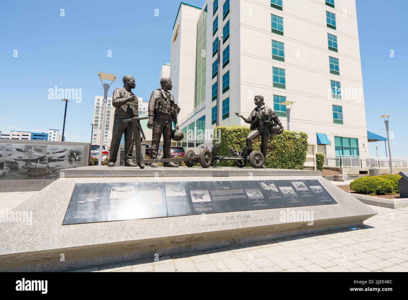 Naval aviation monument Banque de photographies et d’images à haute ...