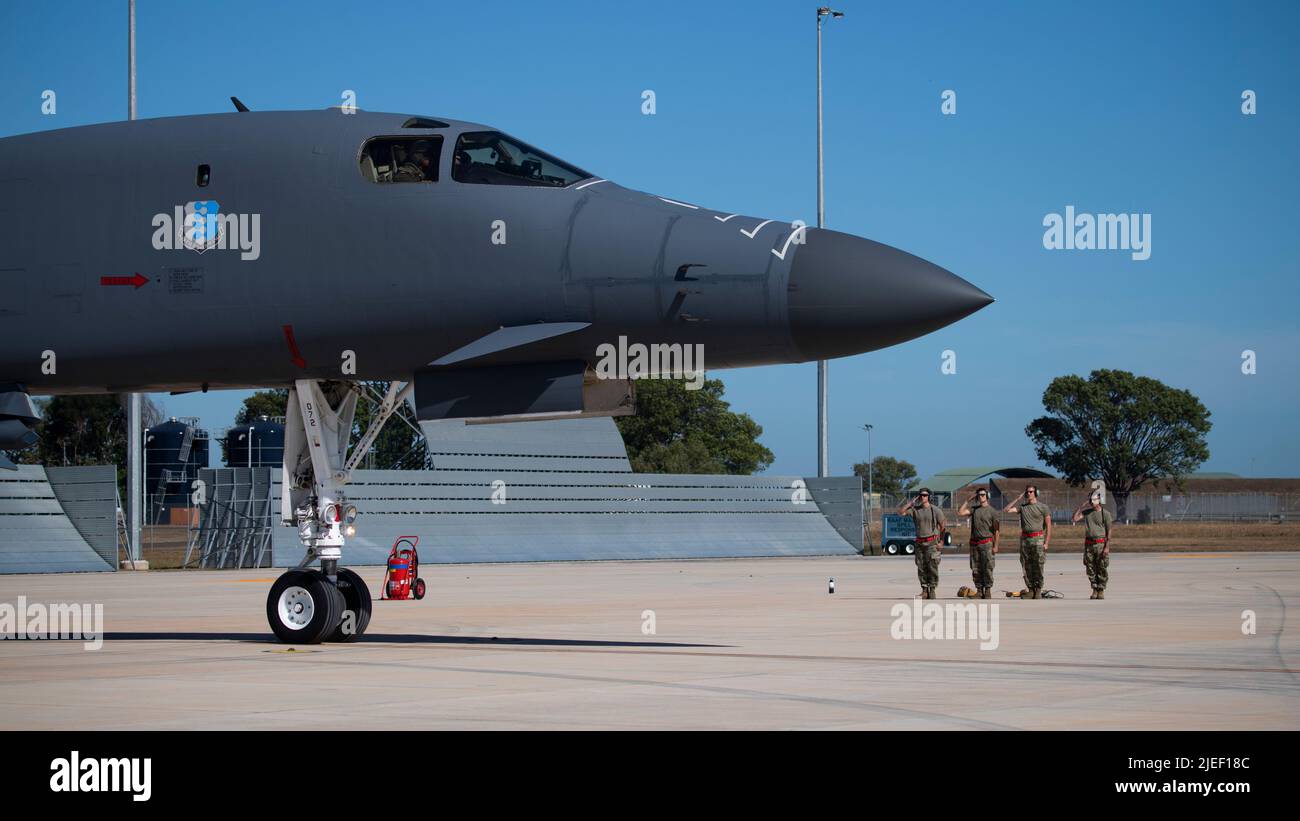 Un danseur B-1B de la Force aérienne des États-Unis affecté à l ...
