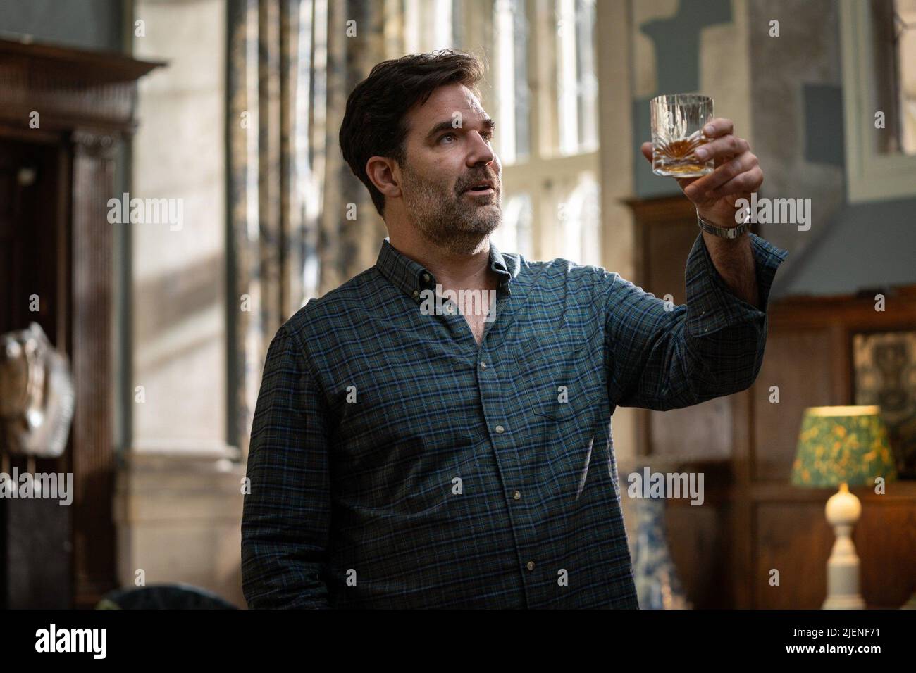 L'HOMME QUI EST TOMBÉ SUR TERRE, Rob Delaney, sous pression, (saison 1 ...