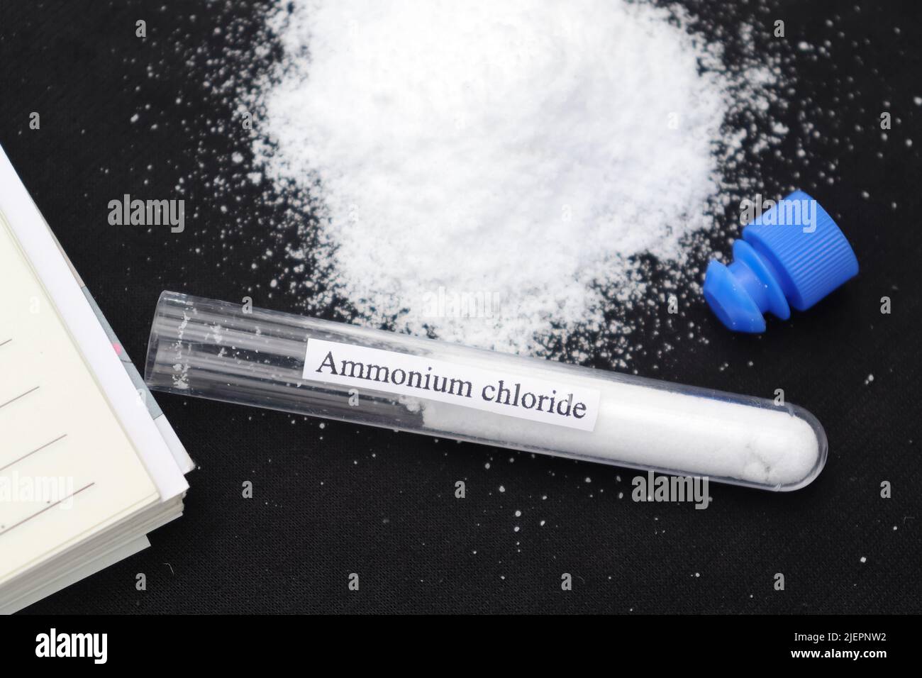 Chlorure d'ammonium Banque de photographies et d’images à haute ...