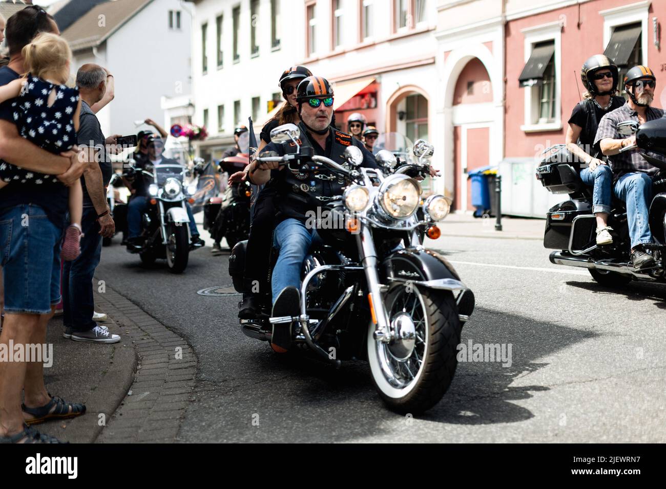Magic Bikes Rudesheim, l'un des plus grands événements Harley Davidson ...