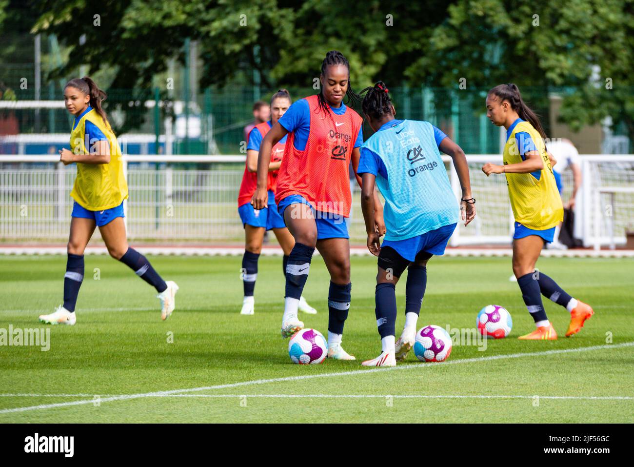 Marie Antoinette Katoto, de France, et Melvine Malard, de France, se ... Marie Antoinette Katoto, de France, et Melvine Malard, de France, se ...