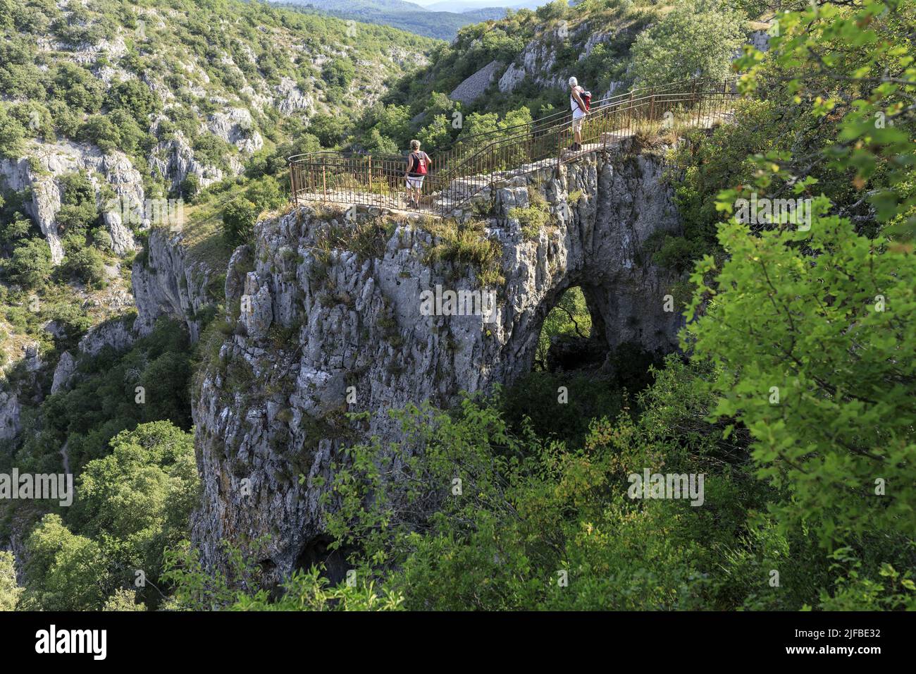 France, Alpes de haute Provence, Parc naturel régional du Luberon, Oppedette, les Gorges d ...