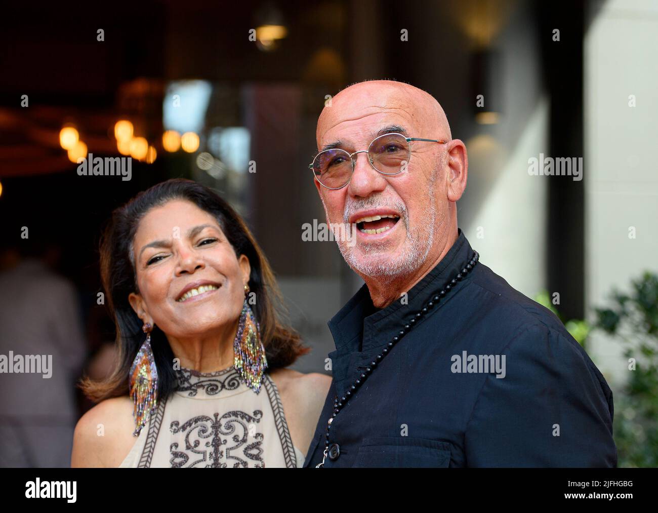 Otto RETZER, directeur, avec son épouse Shirley Gala - Goldene sonne ...