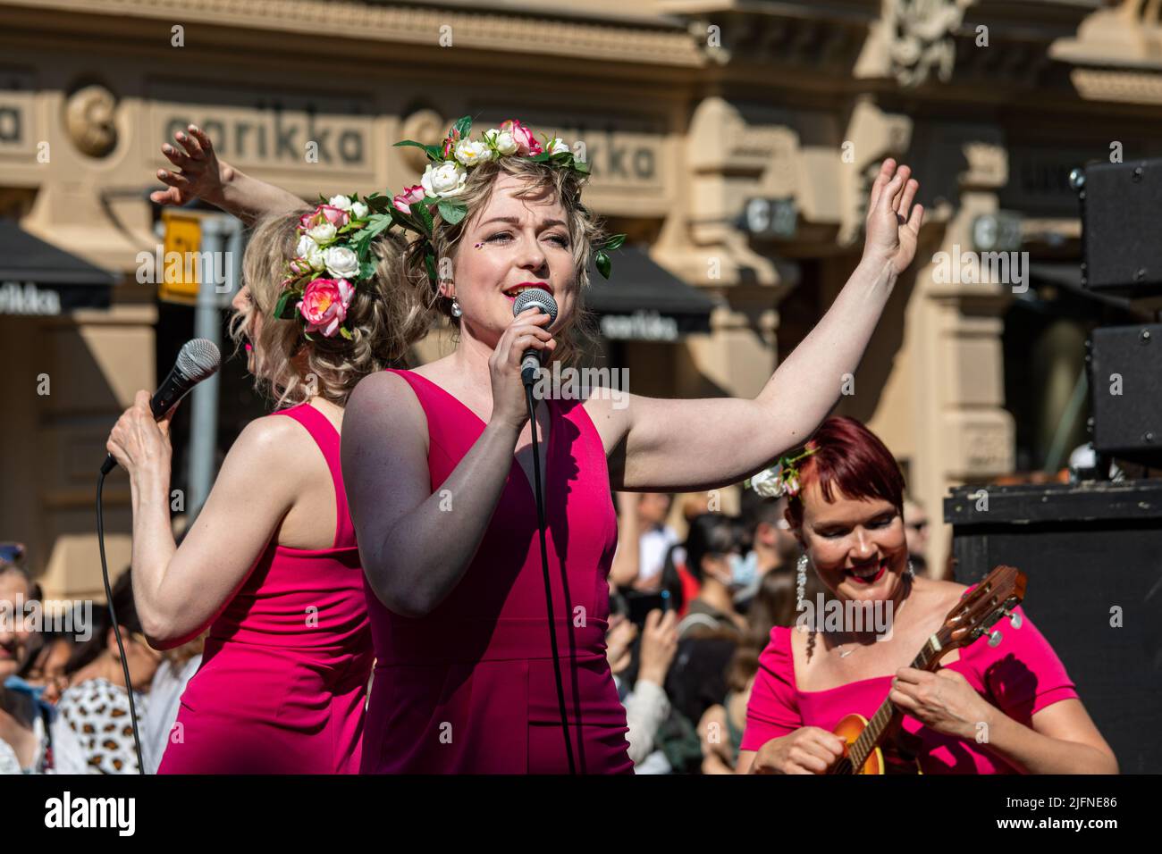 Female singers Banque de photographies et d’images à haute résolution ...