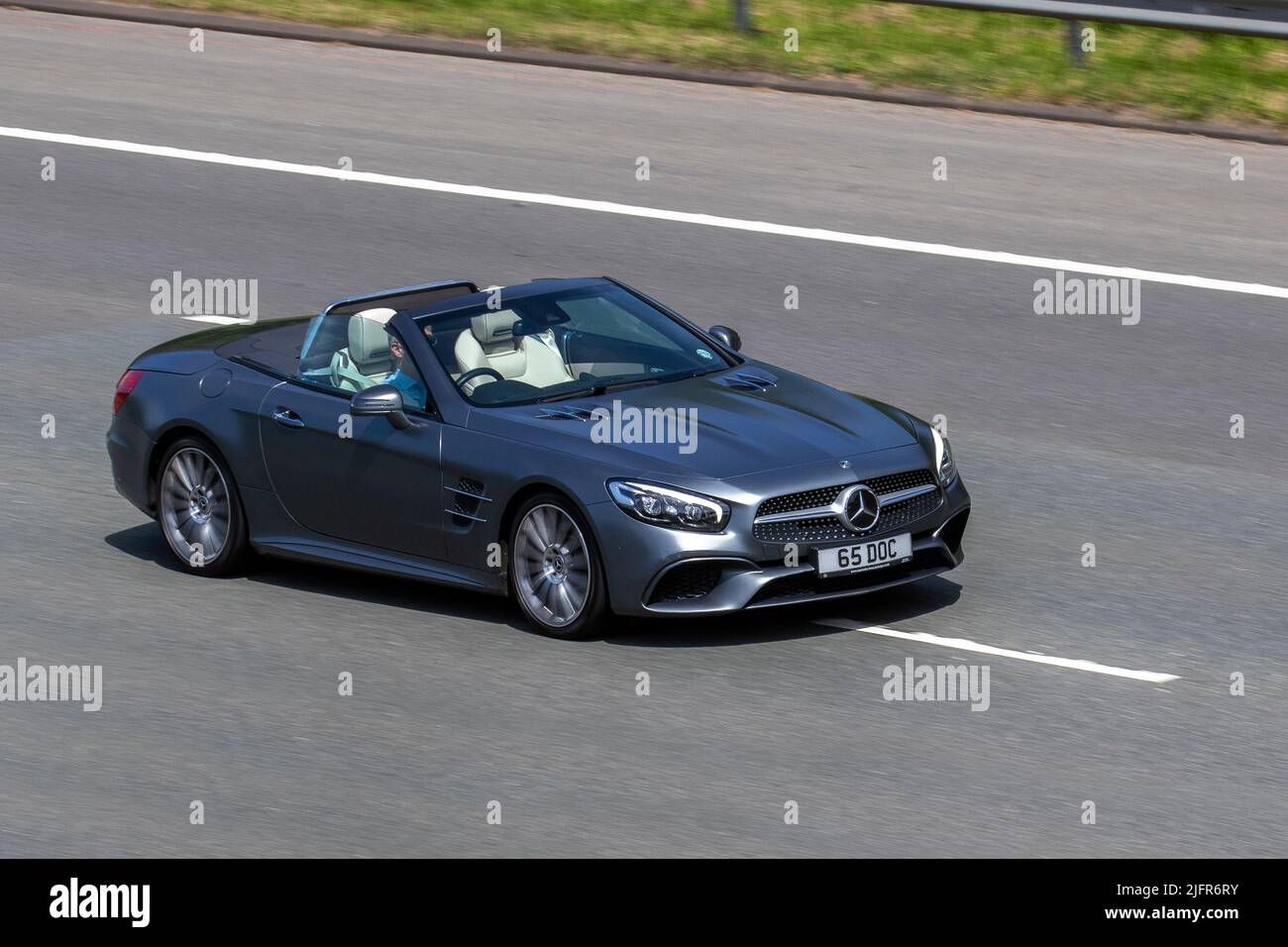 Mercedes benz sl 400 amg ligne auto Banque de photographies et d’images ...