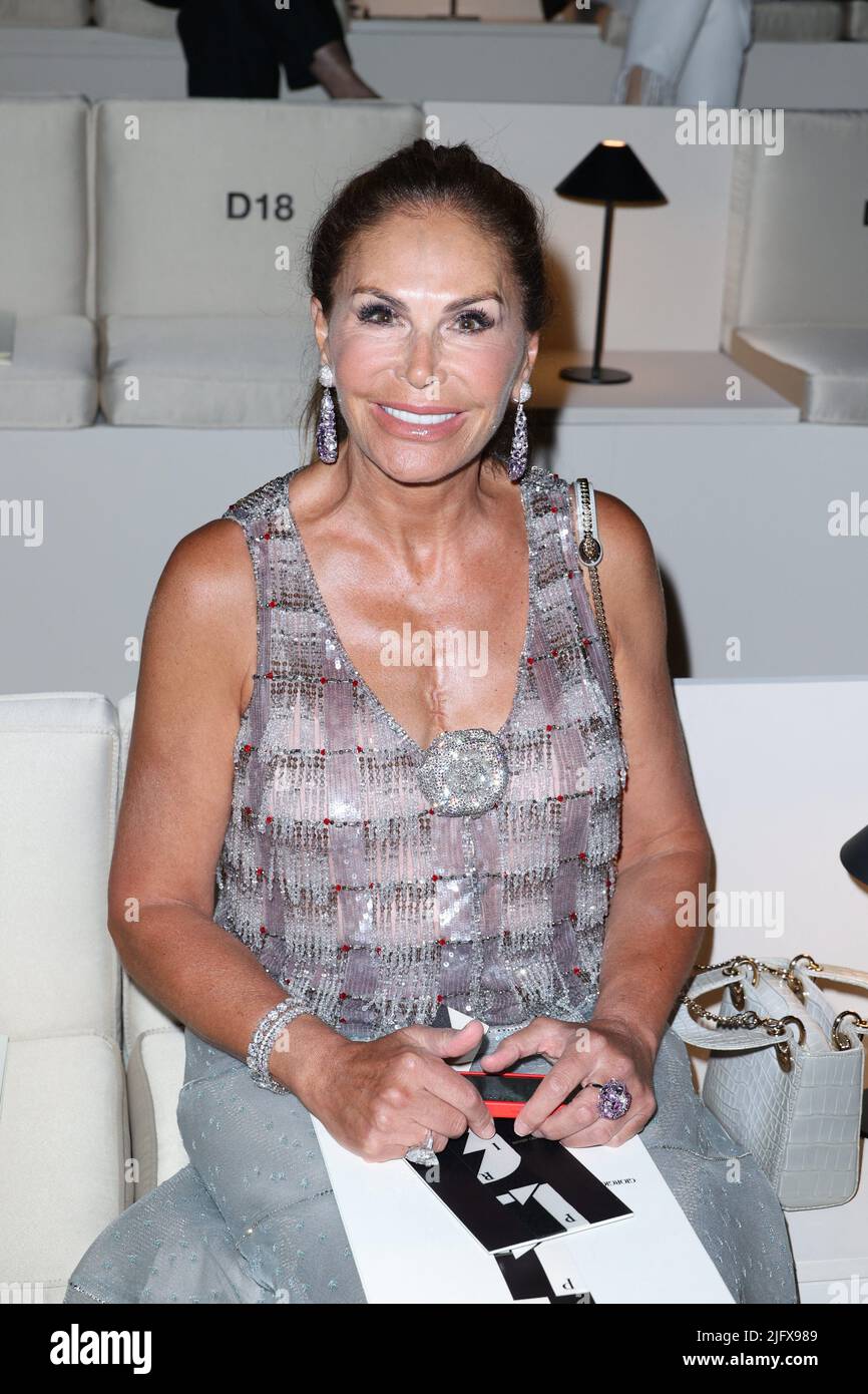 Paris, France. 5 juillet 2022, Moura Ayoub au défilé de mode Armani ...