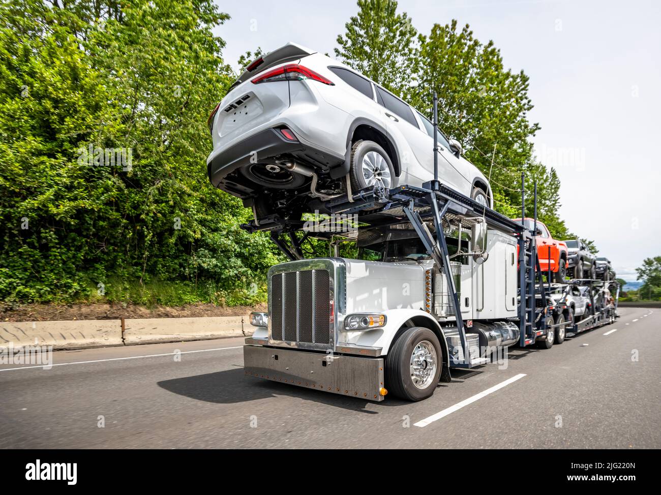 Capot blanc de qualité industrielle de grande rig voiture de transport ...