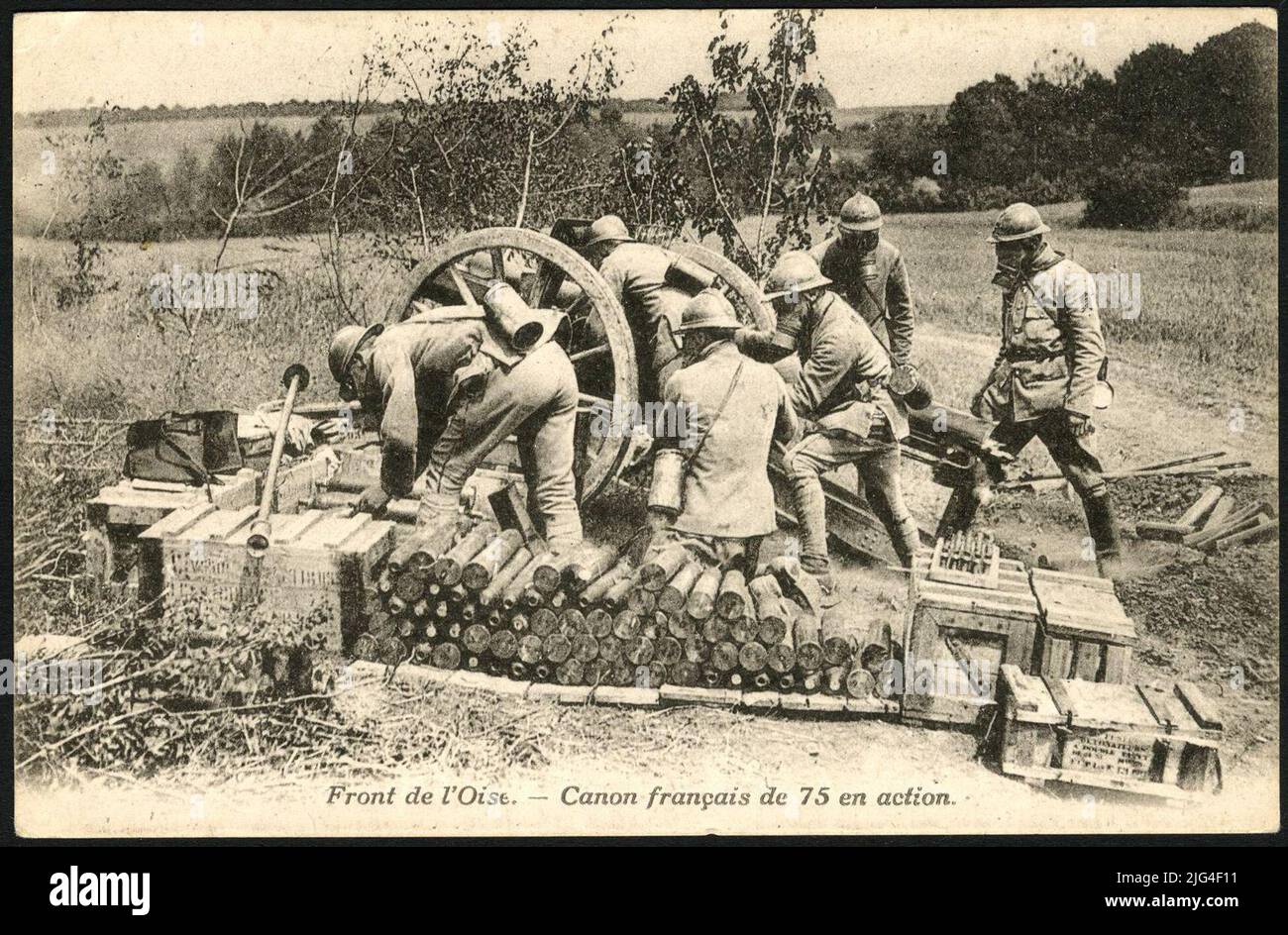Carte postale d'un canon français de 75, 1916. Canon français de 75 ...
