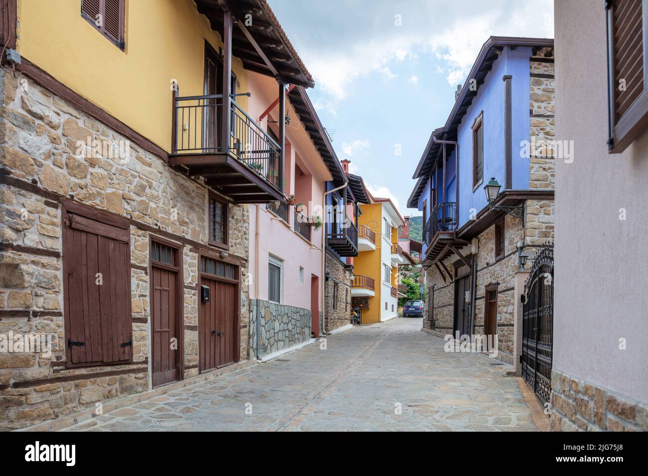 Grèce, Arnaia village Chalkidiki. Maison de deux étages, architecture ...