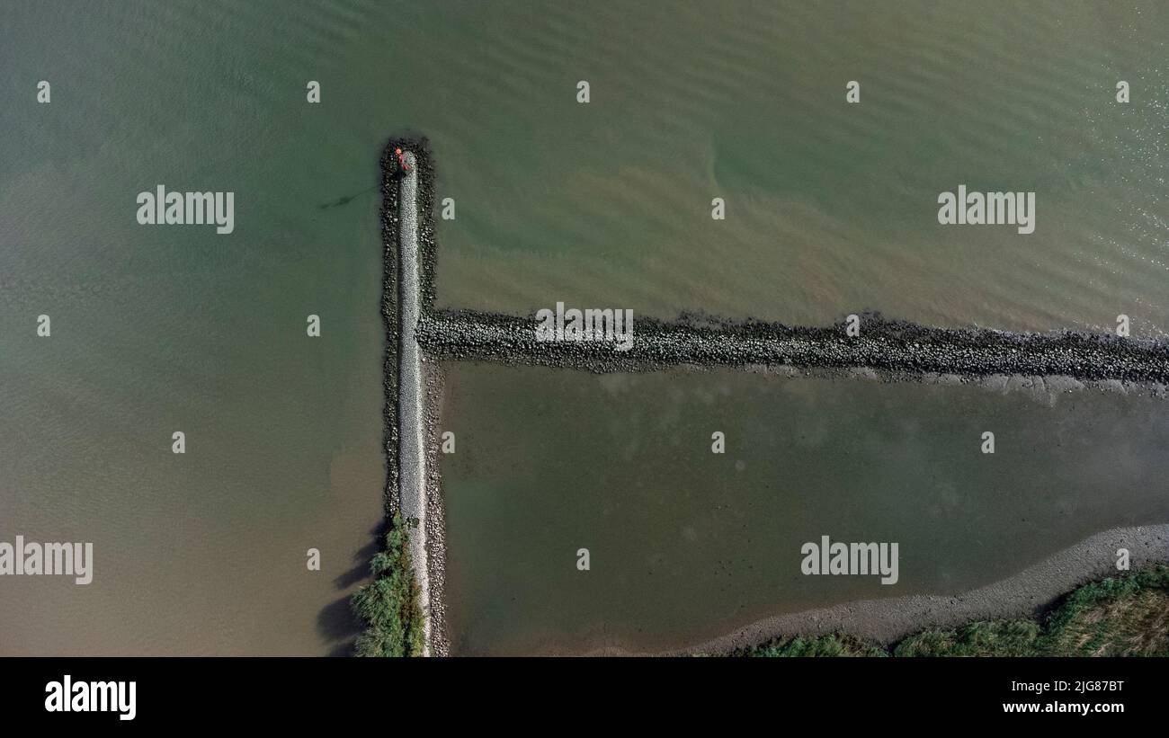Dommages à la digue en béton armé Banque de photographies et d’images à ...