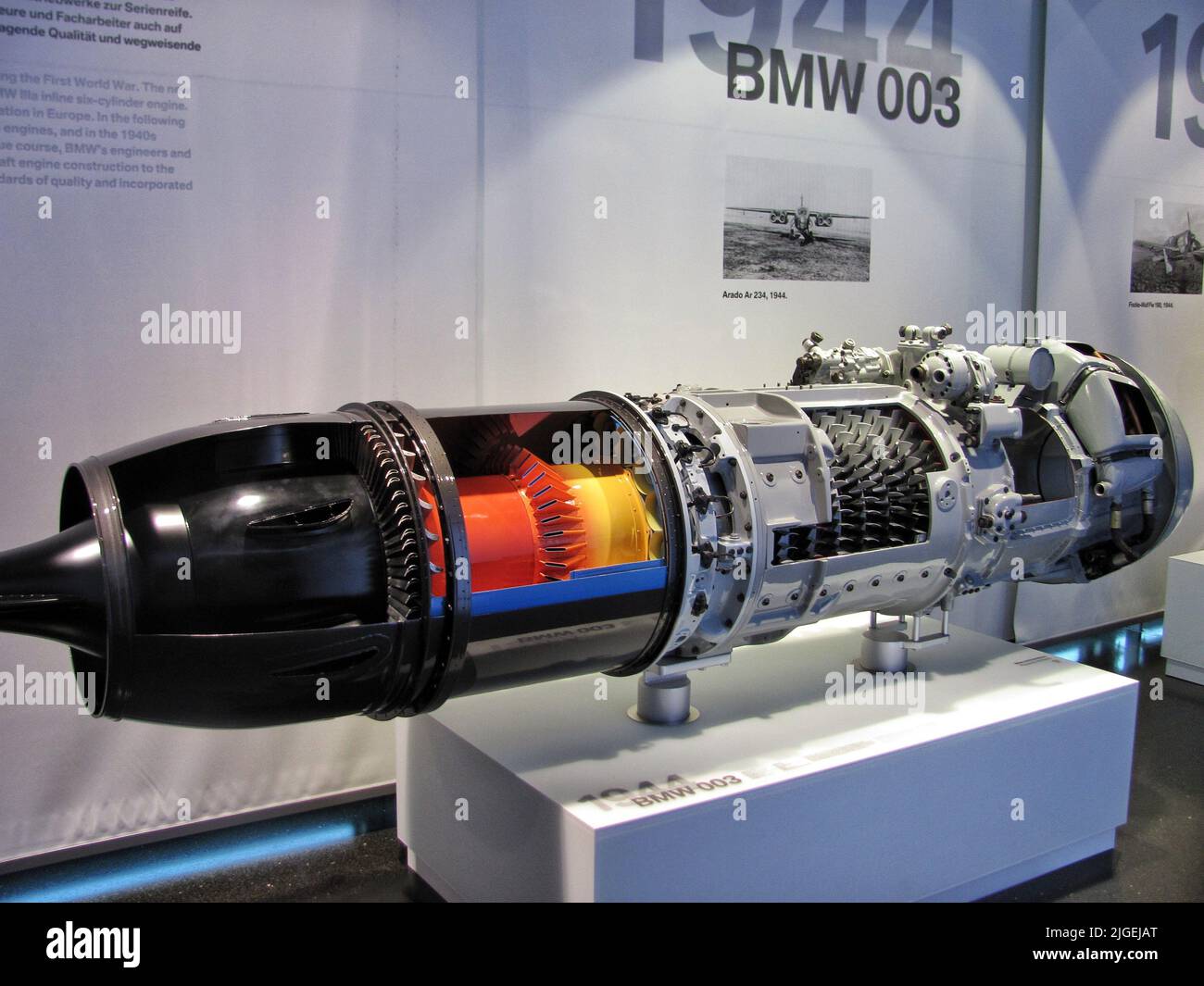 Display of bmw aircraft engines Banque de photographies et d’images à ...
