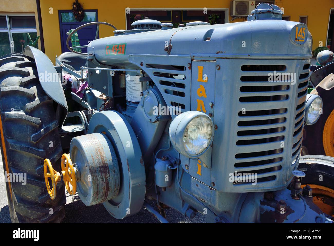 Tracteurs landini Banque de photographies et d’images à haute ...