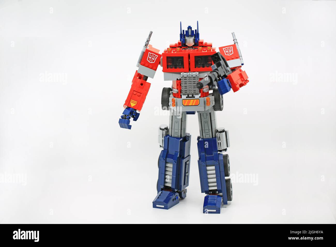 Optimus prime est les personnages de la bande dessinée du robot ...